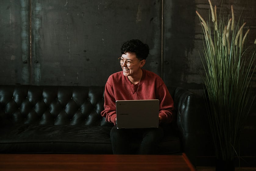 6 Tips For Writing An About Me Page That Gets You Hired