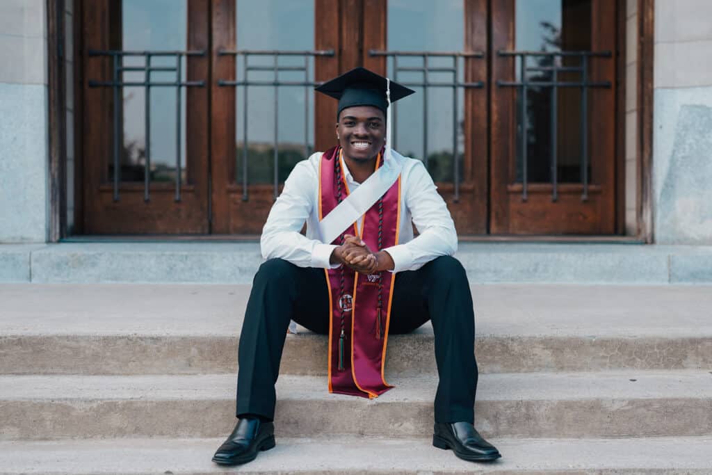 Creating a Successful Senior Rep Program for High School Photographers